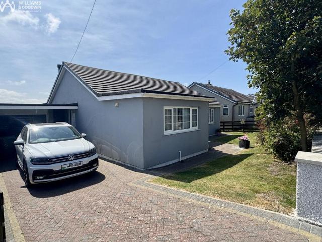 3 bedroom detached bungalow for sale