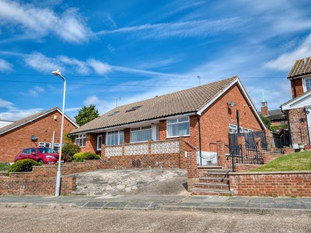3 bedroom semi detached bungalow for sale