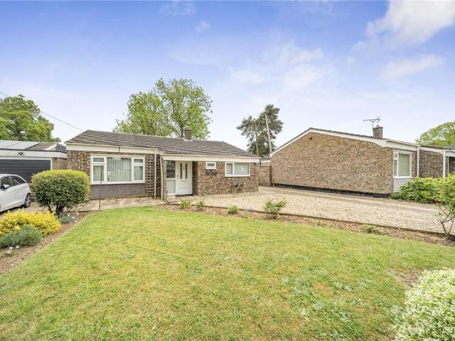 3 bedroom detached bungalow for sale