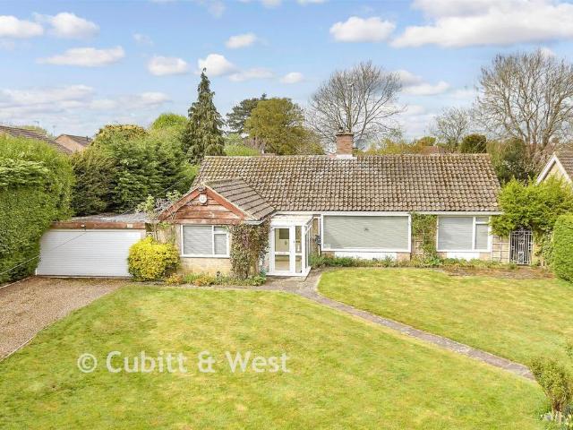 3 bedroom detached bungalow for sale