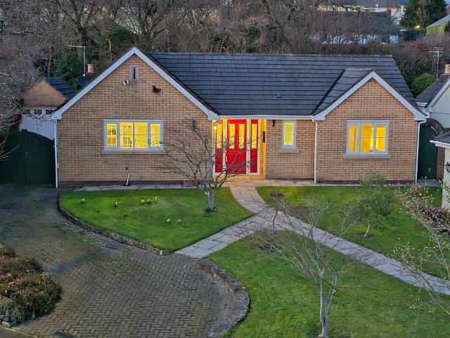 3 bedroom detached bungalow for sale