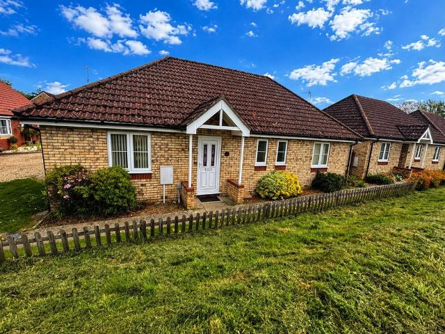 3 bedroom detached bungalow for sale