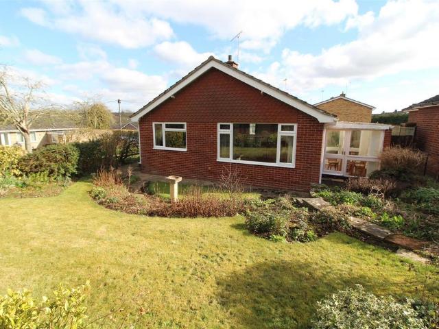 3 bedroom detached bungalow for sale