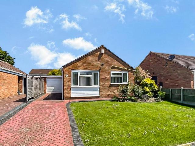 3 bedroom detached bungalow for sale