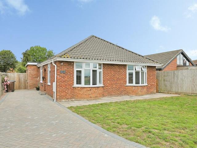 3 bedroom detached bungalow for sale