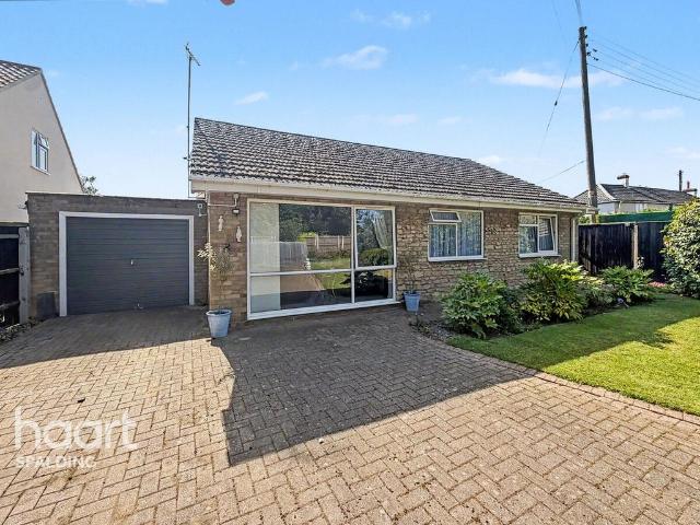 3 bedroom detached bungalow for sale