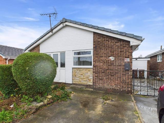 3 bedroom detached bungalow for sale