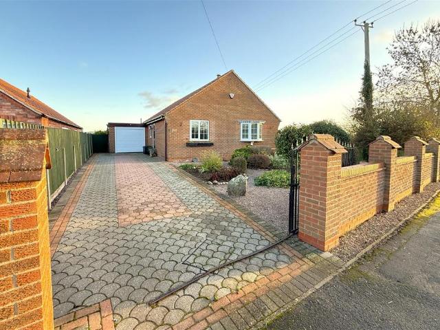 3 bedroom detached bungalow for sale