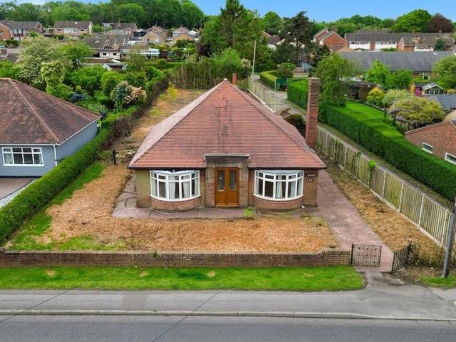 3 bedroom detached bungalow for sale