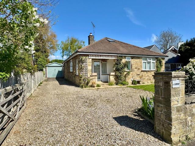 3 bedroom detached bungalow for sale