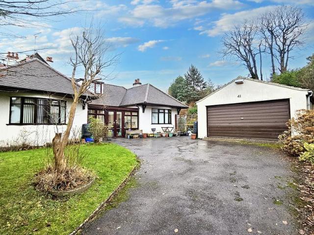 3 bedroom detached bungalow for sale