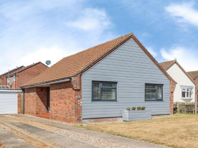 3 bedroom detached bungalow for sale
