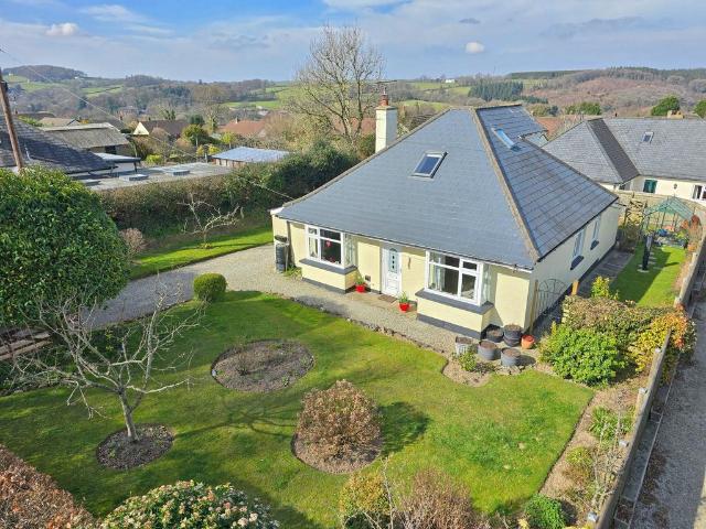 3 bedroom detached bungalow for sale