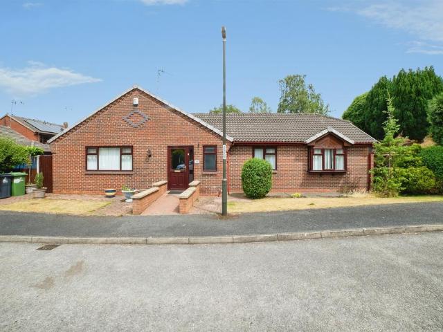 3 bedroom detached bungalow for sale