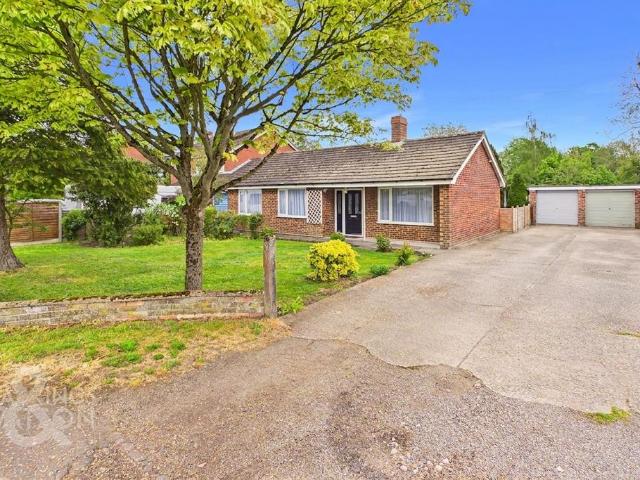 3 bedroom detached bungalow for sale