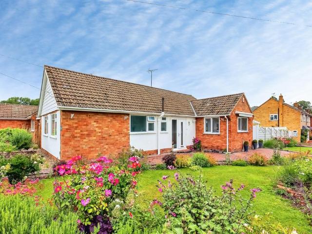 3 bedroom detached bungalow for sale