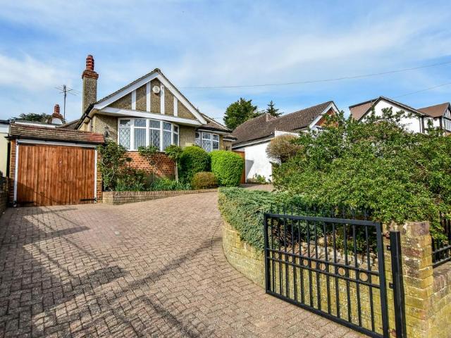 3 bedroom detached bungalow for sale