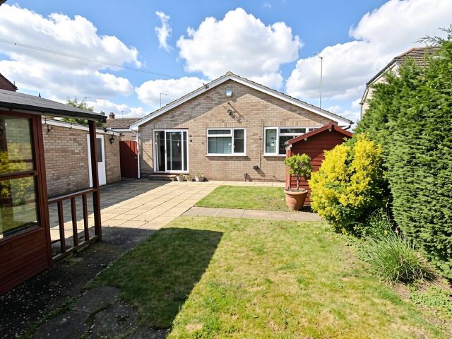3 bedroom detached bungalow for sale