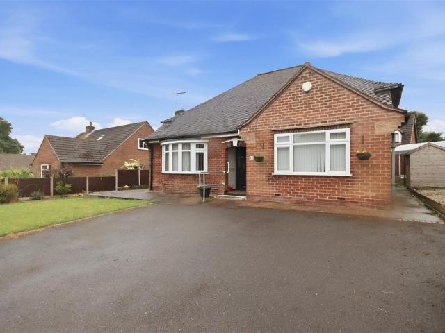3 bedroom detached bungalow for sale