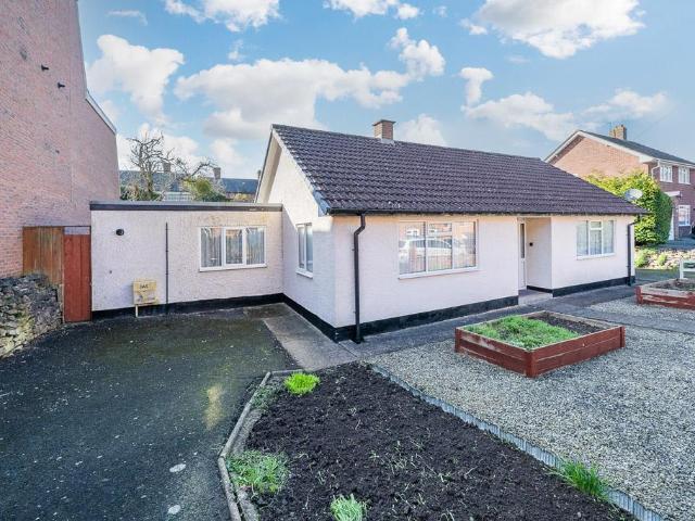 3 bedroom detached bungalow for sale