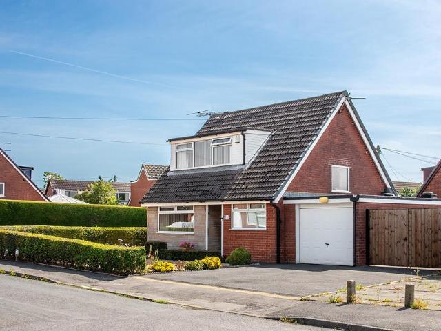 3 bedroom detached bungalow for sale