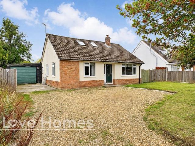 3 bedroom detached bungalow for sale