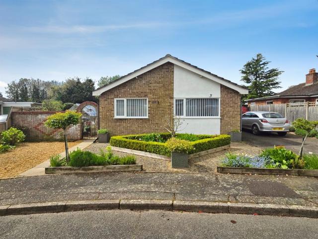 3 bedroom detached bungalow for sale