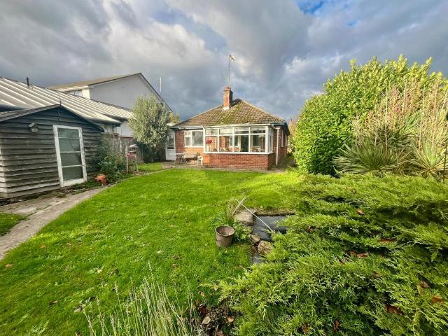 3 bedroom detached bungalow for sale