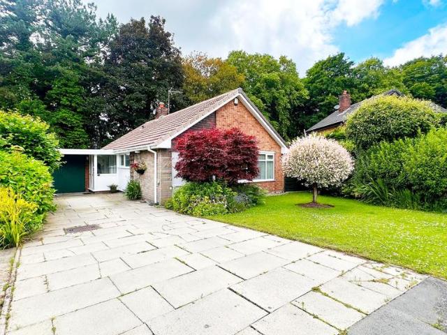 3 bedroom detached bungalow for sale