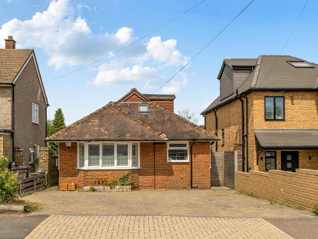 3 bedroom detached bungalow for sale