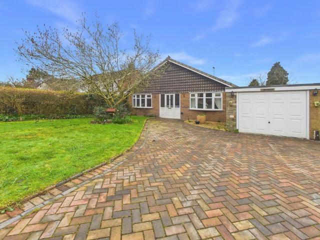 3 bedroom detached bungalow for sale