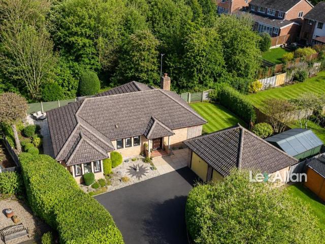 3 bedroom detached bungalow for sale