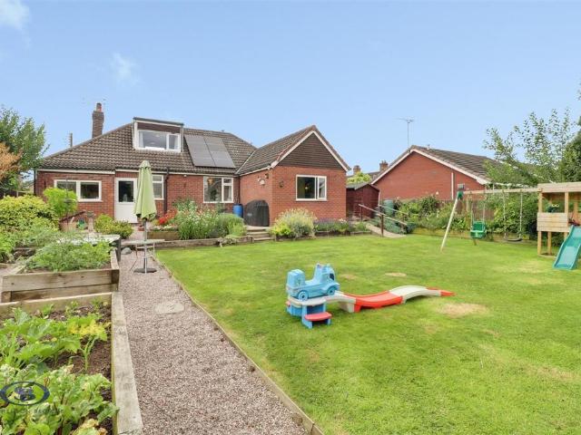3 bedroom detached bungalow for sale