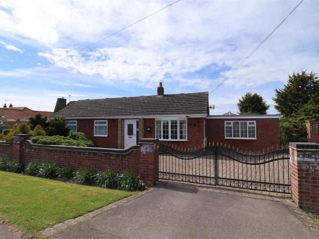 3 bedroom detached bungalow for sale