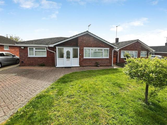 3 bedroom detached bungalow for sale