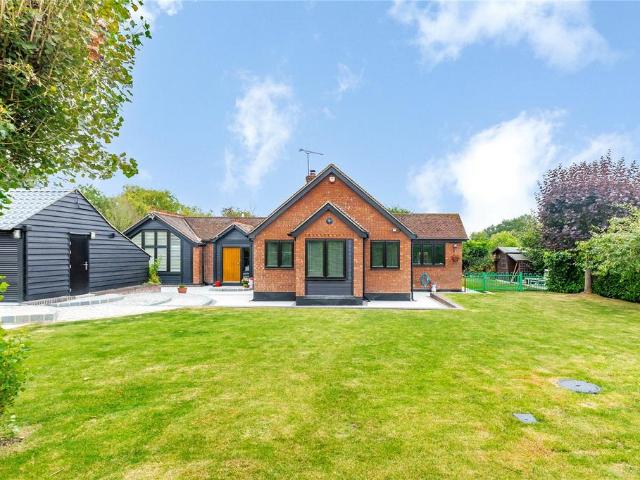 3 bedroom detached bungalow for sale