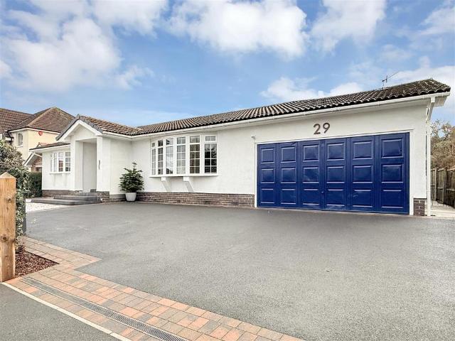3 bedroom detached bungalow for sale