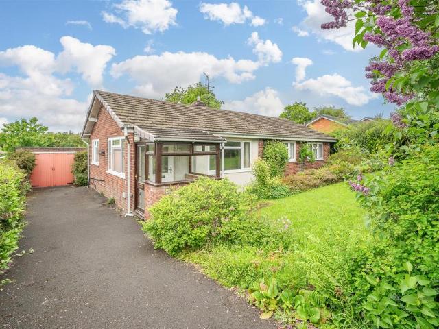 3 bedroom detached bungalow for sale