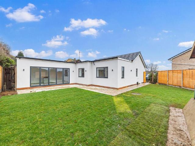 3 bedroom detached bungalow for sale
