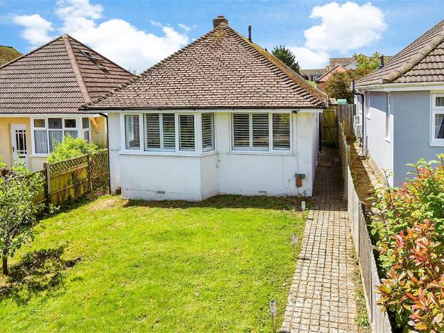 3 bedroom detached bungalow for sale