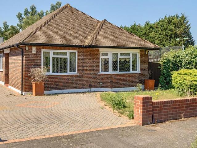 3 bedroom detached bungalow for sale