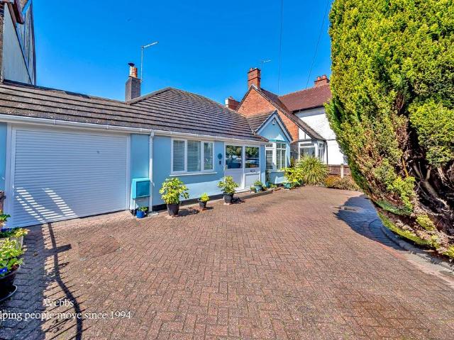 3 bedroom detached bungalow for sale