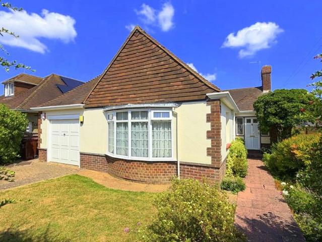 3 bedroom detached bungalow for sale
