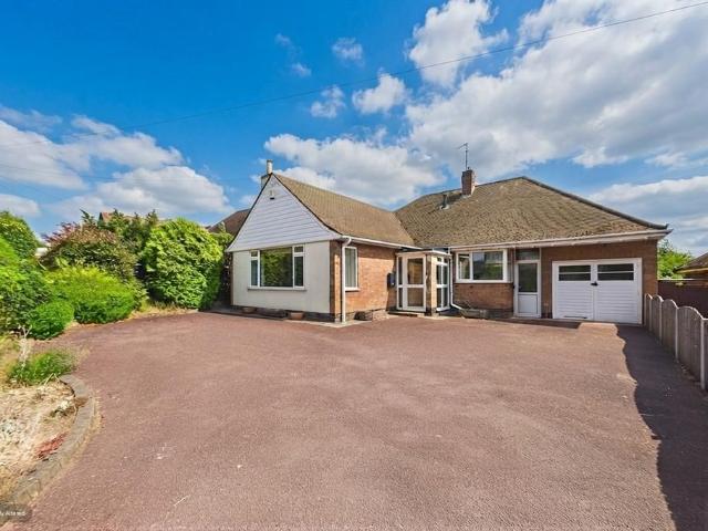 3 bedroom detached bungalow for sale