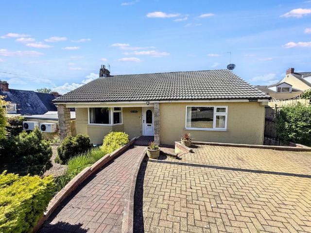 3 bedroom detached bungalow for sale