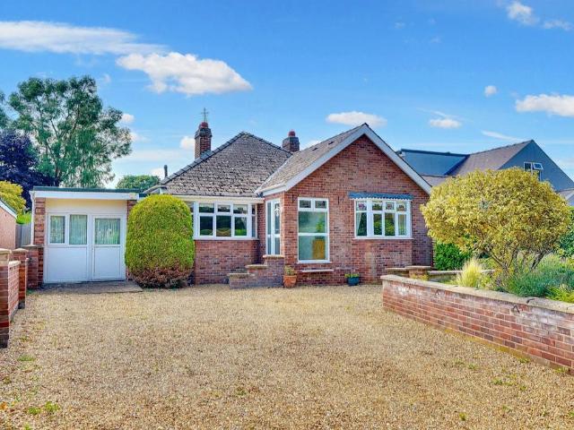 3 bedroom detached bungalow for sale
