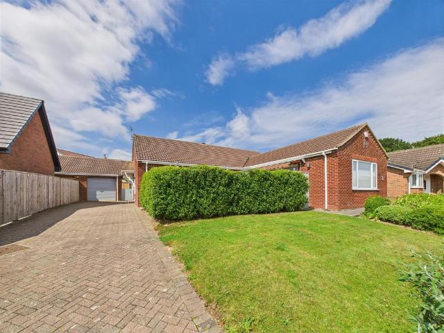 3 bedroom detached bungalow for sale