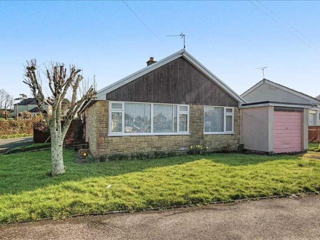 3 bedroom detached bungalow for sale