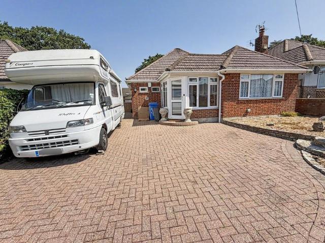3 bedroom detached bungalow for sale
