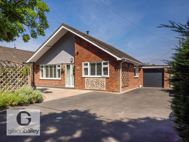 3 bedroom detached bungalow for sale